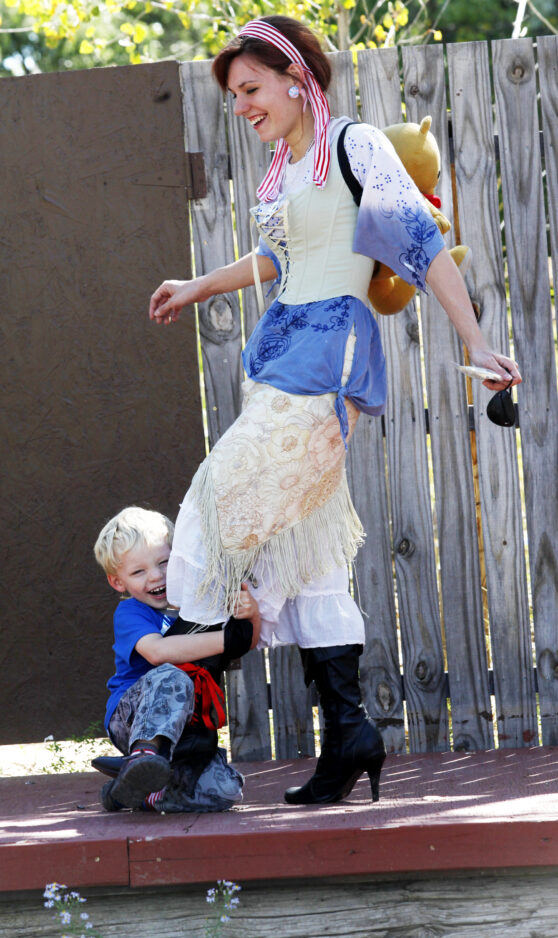 Video: Lusty pirates, fugitive emus abound at Utah Pirate Fest | News ...
